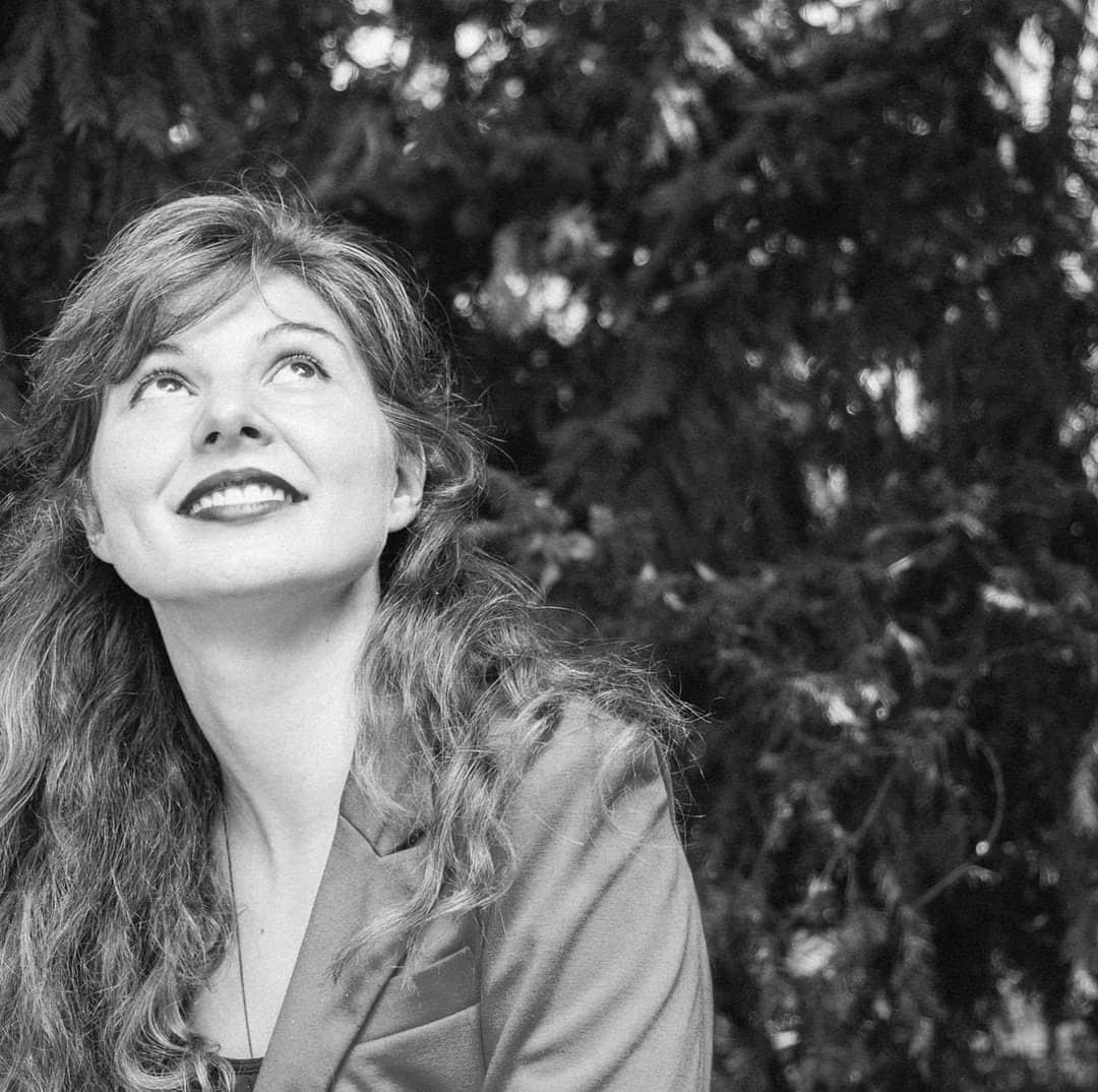 Poesía búlgara contra la guerra: un poema de Teodora Tóteva (1992) en ...